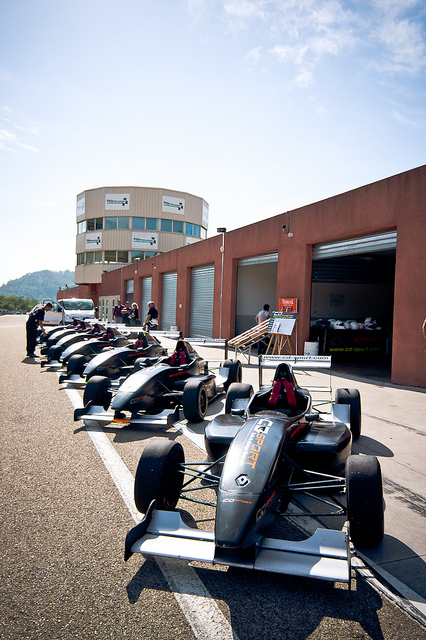 Stage Formule Renault 2000 : conduire une Formule Renault sur circuit